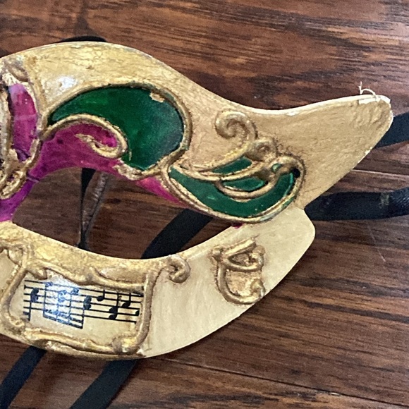 Holiday | Mardi Gras Mask With Gold And Green Accents | Poshmark